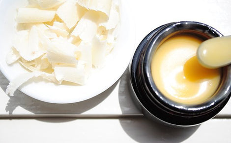 WHAT IS EMULSIFYING WAX? – Miod Skincare